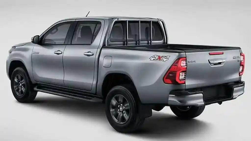 Review Eksterior Hilux Double Cabin yang Mewah | Auto 2000