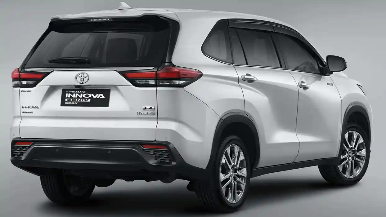 Harga Mobil Listrik Toyota 2025 – bZ4X & Pilihan Hybrid Terbaik | Auto 2000